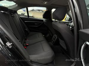Melns BMW 3 Series 2017 Tallina, ar dzinēja tilpumu 2.00 L un nobraukumu 98 tūkst. km par 14990 €, foto 11 vietnē AUTOMOTO.COM.LV