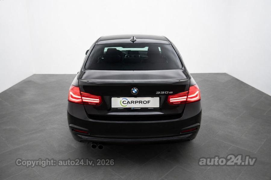 Melns BMW 3 Series 2017 Tallina, ar dzinēja tilpumu 2.00 L un nobraukumu 174 tūkst. km par 13999 €, foto 6 vietnē AUTOMOTO.COM.LV