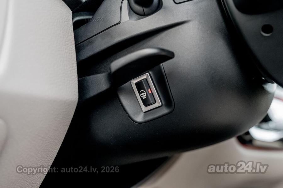 Black BMW 3 Series 2017 in Tallinn, with an engine capacity of 2.00 L and mileage of 168 thousand km for 16500 €, photo 23 on AUTOMOTO.COM.LV