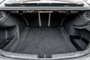 Black BMW 3 Series 2017 in Tallinn, with an engine capacity of 2.00 L and mileage of 168 thousand km for 16500 €, photo 30 on AUTOMOTO.COM.LV