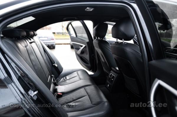 Melns BMW 3 Series 2018 Tallina, ar dzinēja tilpumu 2.00 L un nobraukumu 234 tūkst. km par 12990 €, foto 11 vietnē AUTOMOTO.COM.LV