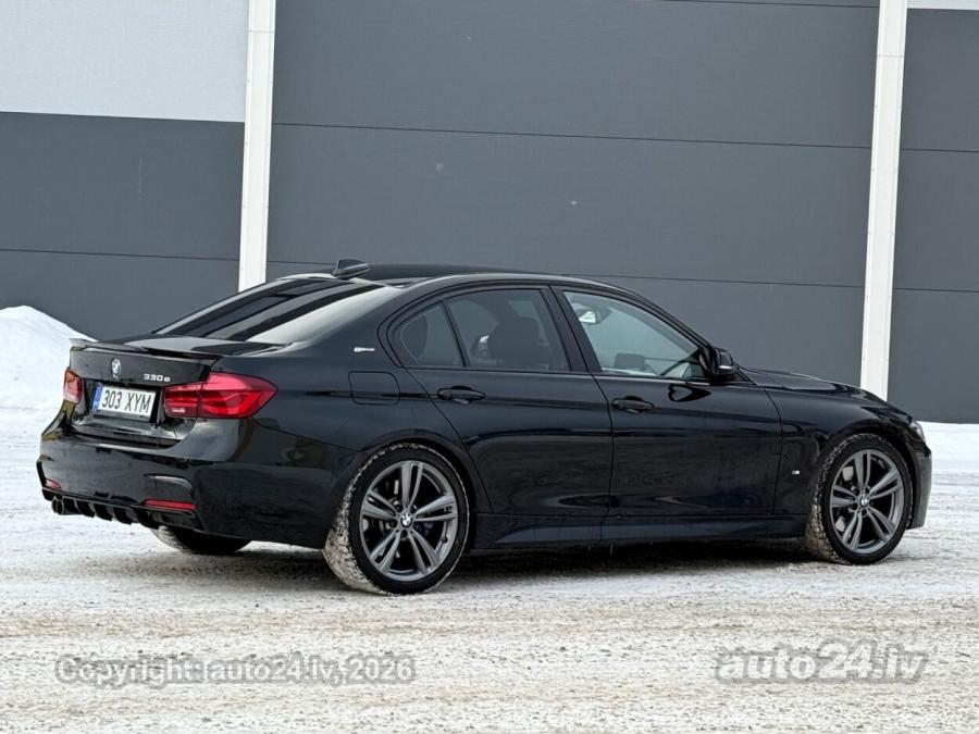Melns BMW 3 Series 2018 Tallina, ar dzinēja tilpumu 2.00 L un nobraukumu 176 tūkst. km par 16900 €, foto 4 vietnē AUTOMOTO.COM.LV