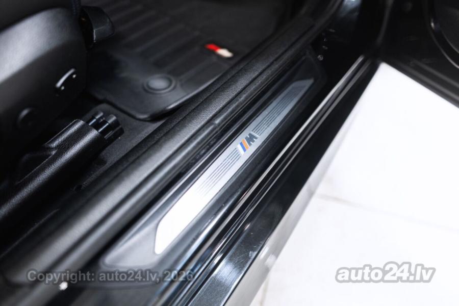 Melns BMW 3 Series 2019 Tallina, ar dzinēja tilpumu 2.00 L un nobraukumu 95 tūkst. km par 24900 €, foto 15 vietnē AUTOMOTO.COM.LV