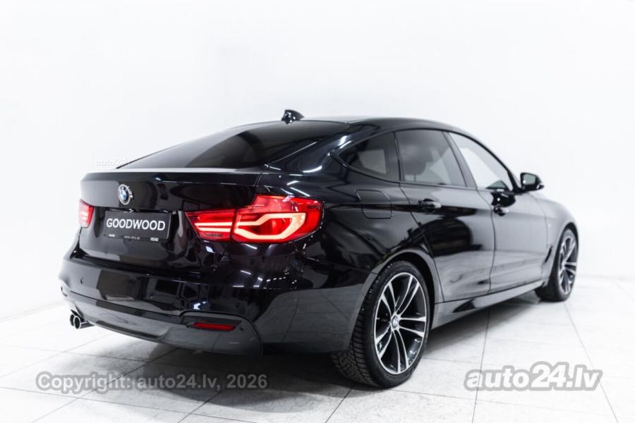 Black BMW 3 Series 2019 in Tallinn, with an engine capacity of 2.00 L and mileage of 95 thousand km for 24900 €, photo 7 on AUTOMOTO.COM.LV