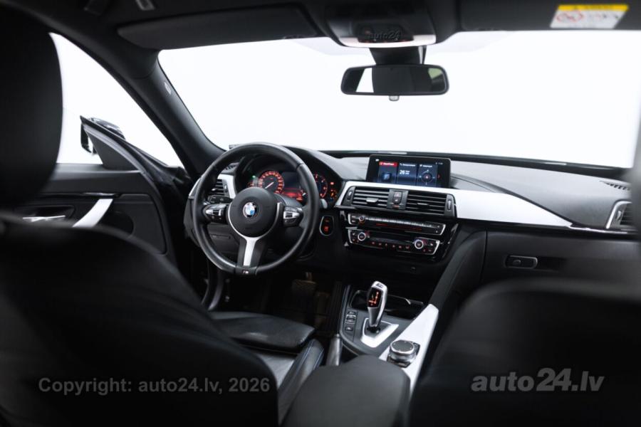Black BMW 3 Series 2019 in Tallinn, with an engine capacity of 2.00 L and mileage of 95 thousand km for 24900 €, photo 11 on AUTOMOTO.COM.LV