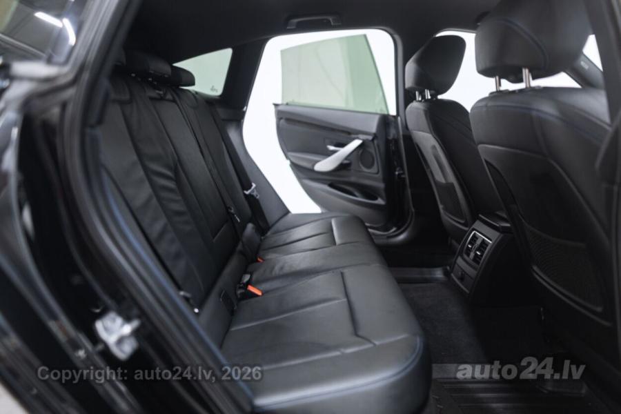 Black BMW 3 Series 2019 in Tallinn, with an engine capacity of 2.00 L and mileage of 95 thousand km for 24900 €, photo 12 on AUTOMOTO.COM.LV