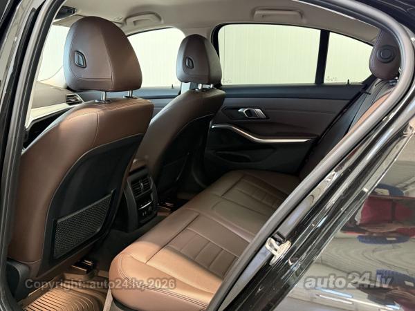 Melns BMW 3 Series 2019 Tartu, ar dzinēja tilpumu 2.00 L un nobraukumu 98 tūkst. km par 27990 €, foto 7 vietnē AUTOMOTO.COM.LV