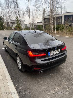 Black BMW 3 Series 2019 in Tallinn, with an engine capacity of 2.00 L and mileage of 211 thousand km for 18900 €, photo 4 on AUTOMOTO.COM.LV