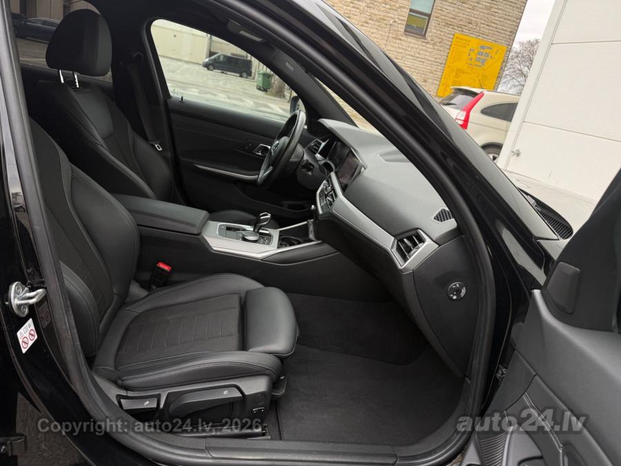 Black BMW 3 Series 2019 in Tallinn, with an engine capacity of 2.00 L and mileage of 41 thousand km for 27900 €, photo 11 on AUTOMOTO.COM.LV