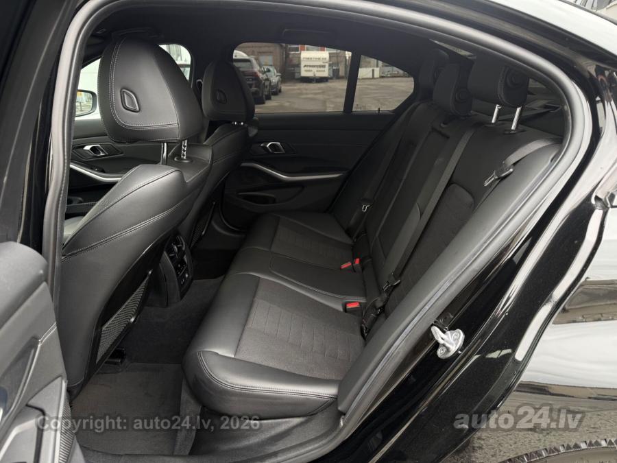 Black BMW 3 Series 2019 in Tallinn, with an engine capacity of 2.00 L and mileage of 41 thousand km for 27900 €, photo 12 on AUTOMOTO.COM.LV