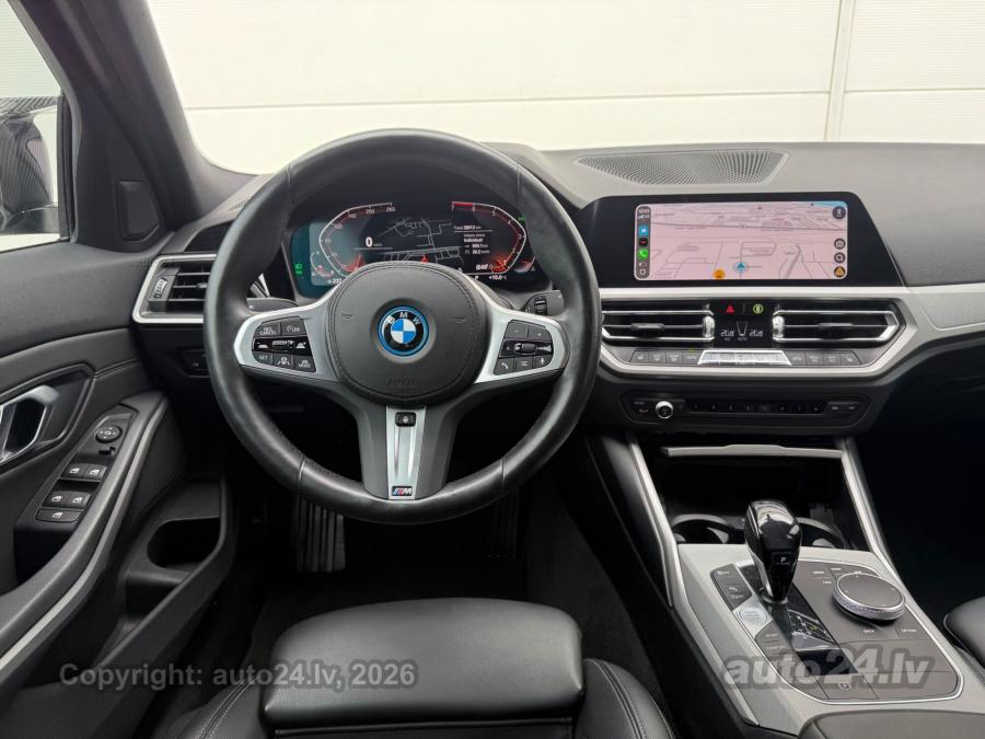 Black BMW 3 Series 2019 in Tallinn, with an engine capacity of 2.00 L and mileage of 41 thousand km for 27900 €, photo 14 on AUTOMOTO.COM.LV
