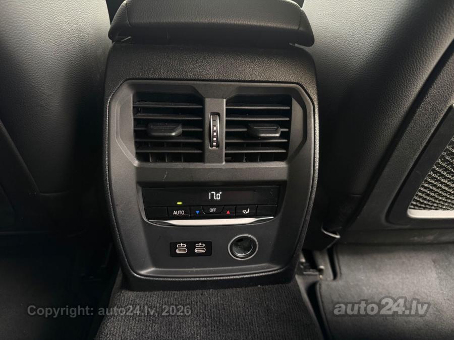 Black BMW 3 Series 2019 in Tallinn, with an engine capacity of 2.00 L and mileage of 41 thousand km for 27900 €, photo 18 on AUTOMOTO.COM.LV