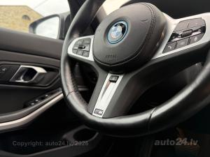 Black BMW 3 Series 2019 in Tallinn, with an engine capacity of 2.00 L and mileage of 41 thousand km for 27900 €, photo 19 on AUTOMOTO.COM.LV
