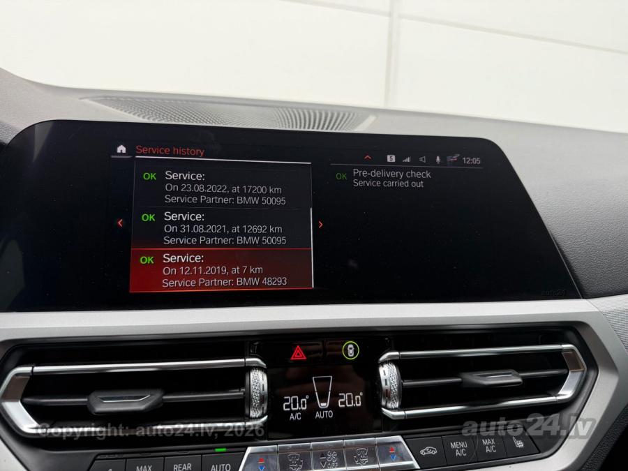 Black BMW 3 Series 2019 in Tallinn, with an engine capacity of 2.00 L and mileage of 41 thousand km for 27900 €, photo 26 on AUTOMOTO.COM.LV
