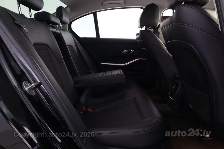 Black BMW 3 Series 2019 in Tallinn, with an engine capacity of 2.00 L and mileage of 55 thousand km for 27900 €, photo 11 on AUTOMOTO.COM.LV