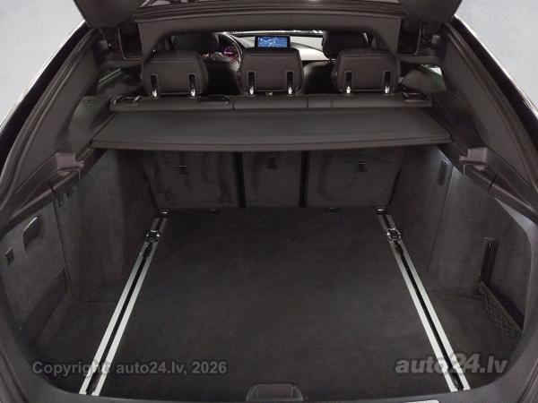 Black BMW 3 Series 2019 in Tallinn, with an engine capacity of 2.00 L and mileage of 148 thousand km for 16990 €, photo 8 on AUTOMOTO.COM.LV
