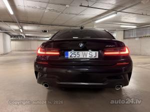 Melns BMW 3 Series 2019 Tallina, ar dzinēja tilpumu 2.00 L un nobraukumu 90 tūkst. km par 26490 €, foto 10 vietnē AUTOMOTO.COM.LV