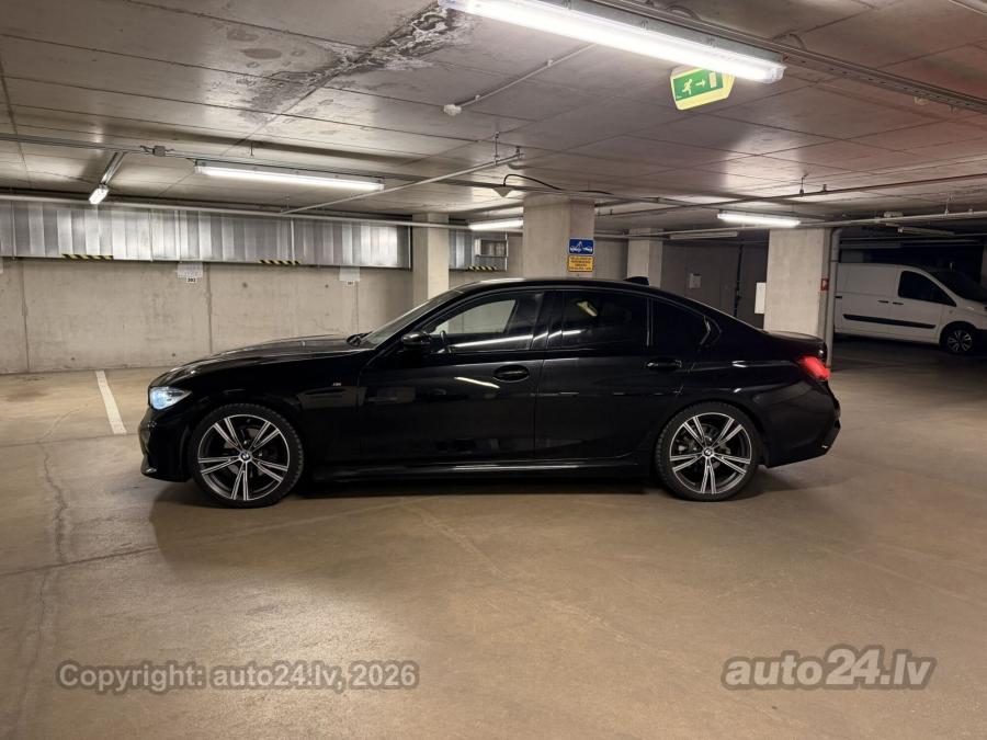 Melns BMW 3 Series 2019 Tallina, ar dzinēja tilpumu 2.00 L un nobraukumu 90 tūkst. km par 26490 €, foto 12 vietnē AUTOMOTO.COM.LV