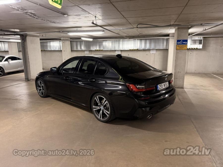 Black BMW 3 Series 2019 in Tallinn, with an engine capacity of 2.00 L and mileage of 90 thousand km for 26490 €, photo 15 on AUTOMOTO.COM.LV