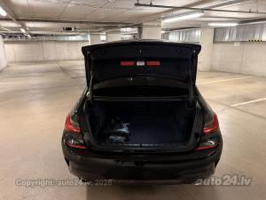 Black BMW 3 Series 2019 in Tallinn, with an engine capacity of 2.00 L and mileage of 90 thousand km for 26490 €, photo 16 on AUTOMOTO.COM.LV