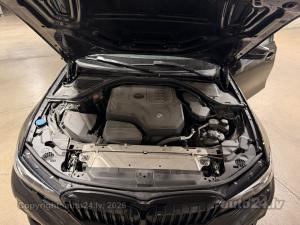 Black BMW 3 Series 2019 in Tallinn, with an engine capacity of 2.00 L and mileage of 90 thousand km for 26490 €, photo 18 on AUTOMOTO.COM.LV