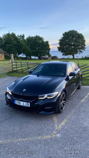 Melns BMW 3 Series 2020 Tallina, ar dzinēja tilpumu 2.00 L un nobraukumu 82 tūkst. km par 30999 €, foto  vietnē AUTOMOTO.COM.LV