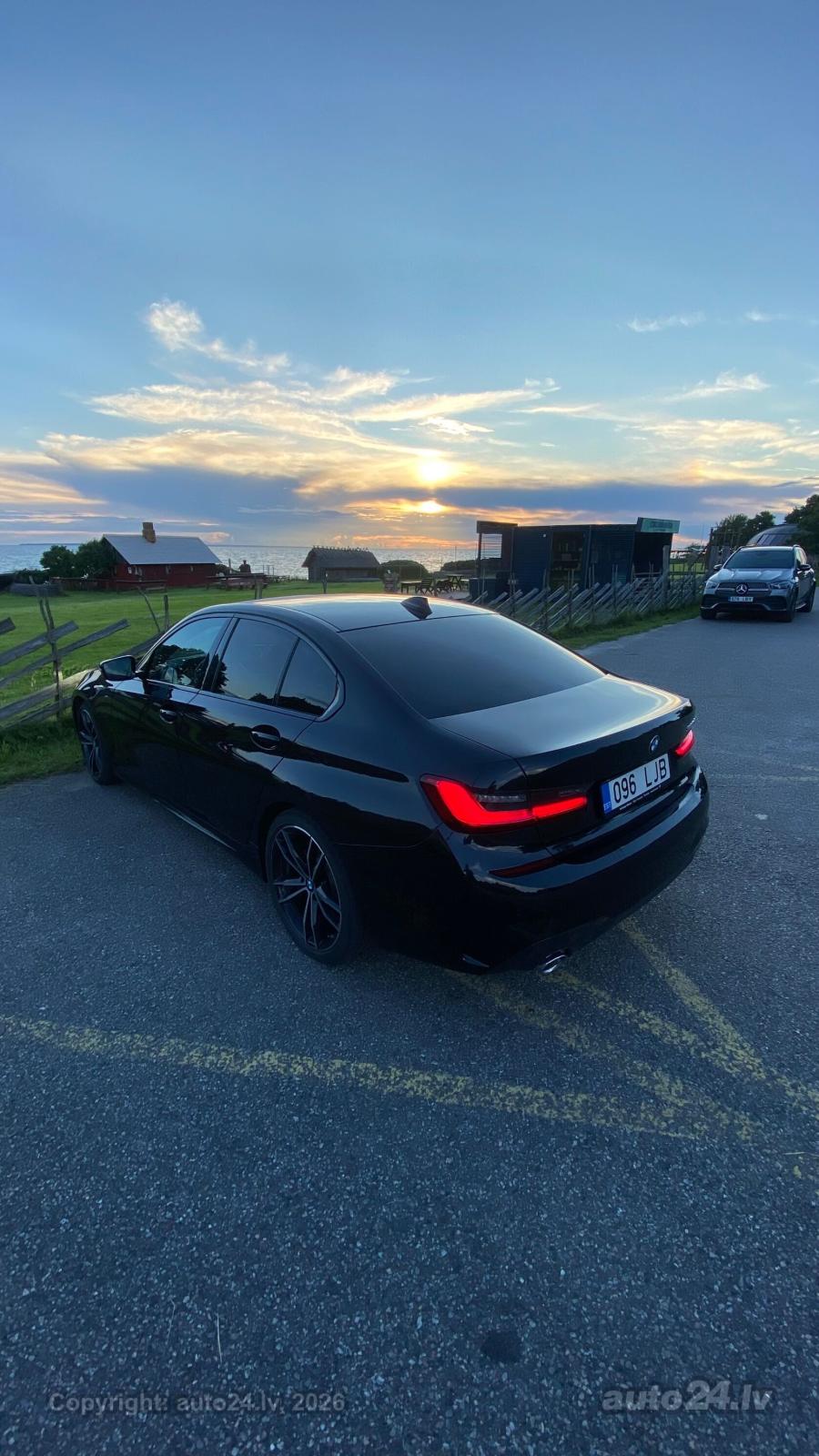 Melns BMW 3 Series 2020 Tallina, ar dzinēja tilpumu 2.00 L un nobraukumu 82 tūkst. km par 30999 €, foto 10 vietnē AUTOMOTO.COM.LV