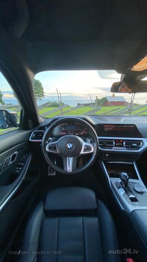 Melns BMW 3 Series 2020 Tallina, ar dzinēja tilpumu 2.00 L un nobraukumu 82 tūkst. km par 30999 €, foto 12 vietnē AUTOMOTO.COM.LV