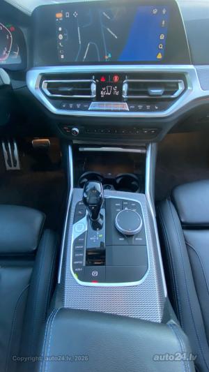Melns BMW 3 Series 2020 Tallina, ar dzinēja tilpumu 2.00 L un nobraukumu 82 tūkst. km par 30999 €, foto 14 vietnē AUTOMOTO.COM.LV