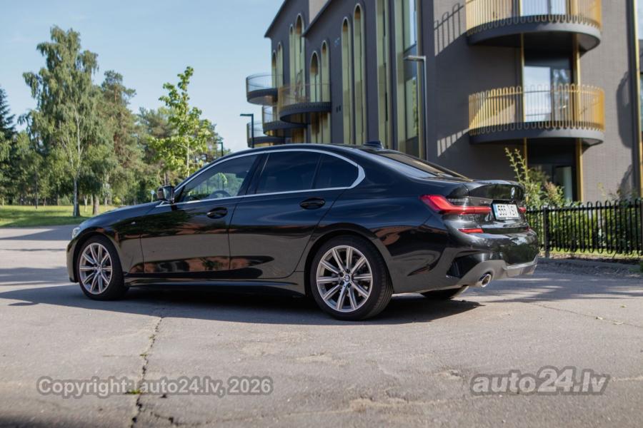 Melns BMW 3 Series 2021 Tallina, ar dzinēja tilpumu 2.00 L un nobraukumu 117 tūkst. km par 31900 €, foto 4 vietnē AUTOMOTO.COM.LV