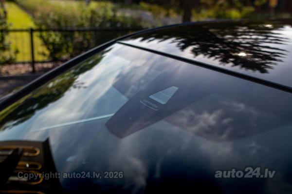 Black BMW 3 Series 2021 in Tallinn, with an engine capacity of 2.00 L and mileage of 117 thousand km for 31900 €, photo 7 on AUTOMOTO.COM.LV