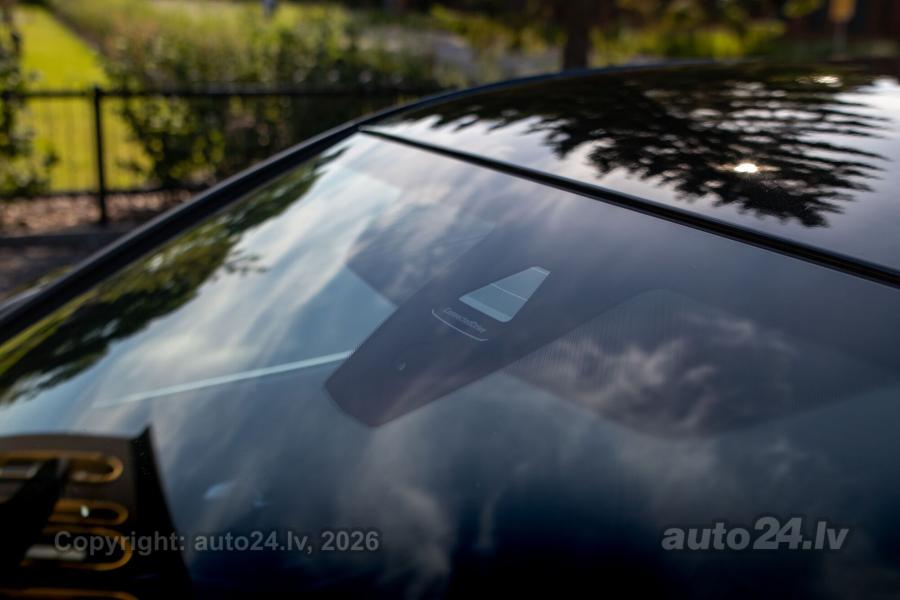 Melns BMW 3 Series 2021 Tallina, ar dzinēja tilpumu 2.00 L un nobraukumu 117 tūkst. km par 31900 €, foto 8 vietnē AUTOMOTO.COM.LV