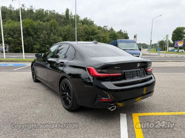 Black BMW 3 Series 2021 in Parnu, with an engine capacity of 2.00 L and mileage of 47 thousand km for 24900 €, photo 4 on AUTOMOTO.COM.LV