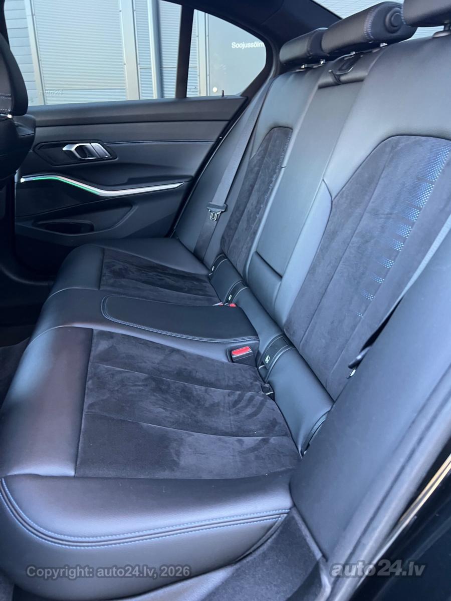 Black BMW 3 Series 2021 in Tallinn, with an engine capacity of 2.00 L and mileage of 143 thousand km for 30900 €, photo 9 on AUTOMOTO.COM.LV