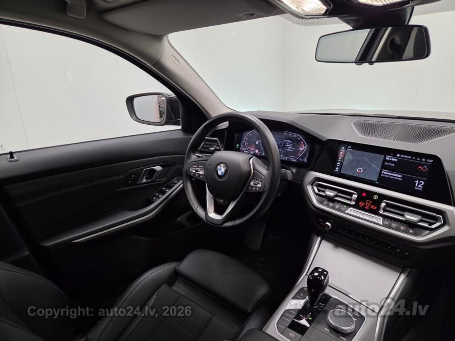 Melns BMW 3 Series 2022 Tallina, ar dzinēja tilpumu 2.00 L un nobraukumu 62 tūkst. km par 26900 €, foto 13 vietnē AUTOMOTO.COM.LV