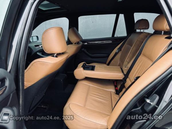 Melns BMW 3 Series 2002 Tallina, ar dzinēja tilpumu 2.90 L un nobraukumu 0 tūkst. km par 3390 €, foto 11 vietnē AUTOMOTO.COM.LV