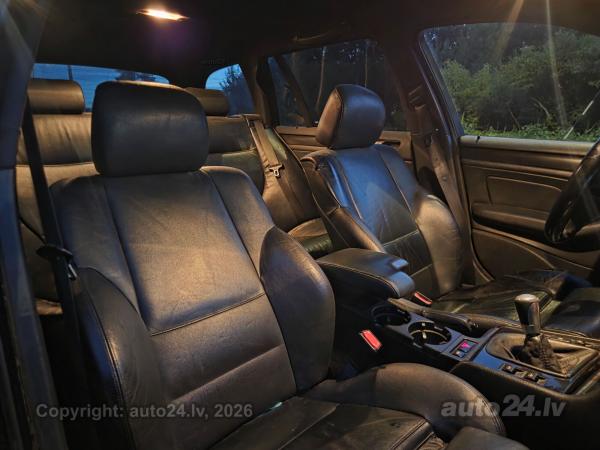 Melns BMW 3 Series 2002 Tallina, ar dzinēja tilpumu 0.00 L un nobraukumu 407 tūkst. km par 2800 €, foto 7 vietnē AUTOMOTO.COM.LV