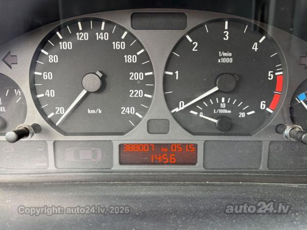 Black BMW 3 Series 2003 in Tartu, with an engine capacity of 2.00 L and mileage of 388 thousand km for 2000 €, photo 9 on AUTOMOTO.COM.LV