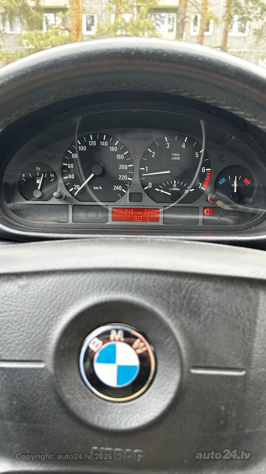 Black BMW 3 Series 2004 in Tallinn, with an engine capacity of 2.00 L and mileage of 196 thousand km for 3200 €, photo 24 on AUTOMOTO.COM.LV