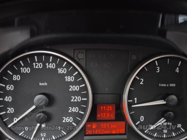 Black BMW 3 Series 2005 in Tartu, with an engine capacity of 2.00 L and mileage of 261 thousand km for 2990 €, photo 5 on AUTOMOTO.COM.LV