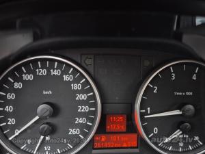 Black BMW 3 Series 2005 in Tartu, with an engine capacity of 2.00 L and mileage of 261 thousand km for 2990 €, photo 6 on AUTOMOTO.COM.LV