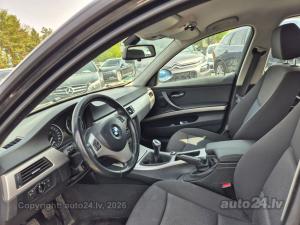 Black BMW 3 Series 2005 in Tartu, with an engine capacity of 2.00 L and mileage of 261 thousand km for 2990 €, photo 8 on AUTOMOTO.COM.LV
