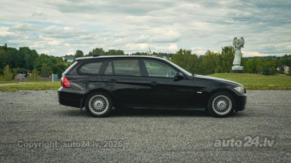 Black BMW 3 Series 2005 in Tallinn, with an engine capacity of 2.00 L and mileage of 463 thousand km for 4400 €, photo 9 on AUTOMOTO.COM.LV