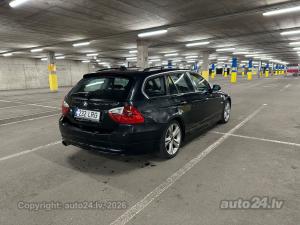 Melns BMW 3 Series 2006 Tallina, ar dzinēja tilpumu 3.00 L un nobraukumu 402 tūkst. km par 3500 €, foto 8 vietnē AUTOMOTO.COM.LV