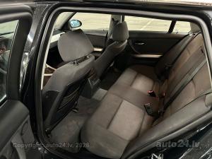 Melns BMW 3 Series 2006 Tallina, ar dzinēja tilpumu 3.00 L un nobraukumu 402 tūkst. km par 3500 €, foto 13 vietnē AUTOMOTO.COM.LV