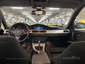 Melns BMW 3 Series 2006 Tallina, ar dzinēja tilpumu 3.00 L un nobraukumu 402 tūkst. km par 3500 €, foto 16 vietnē AUTOMOTO.COM.LV