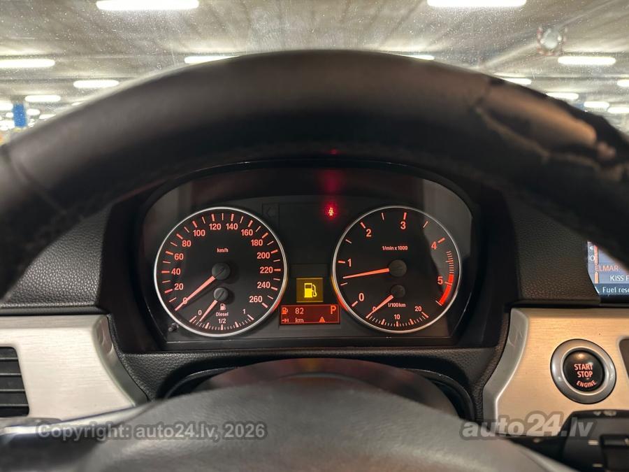 Melns BMW 3 Series 2006 Tallina, ar dzinēja tilpumu 3.00 L un nobraukumu 402 tūkst. km par 3500 €, foto 17 vietnē AUTOMOTO.COM.LV