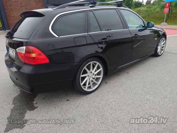 Black BMW 3 Series 2006 in Tallinn, with an engine capacity of 3.00 L and mileage of 1000 thousand km for 7999 €, photo 4 on AUTOMOTO.COM.LV