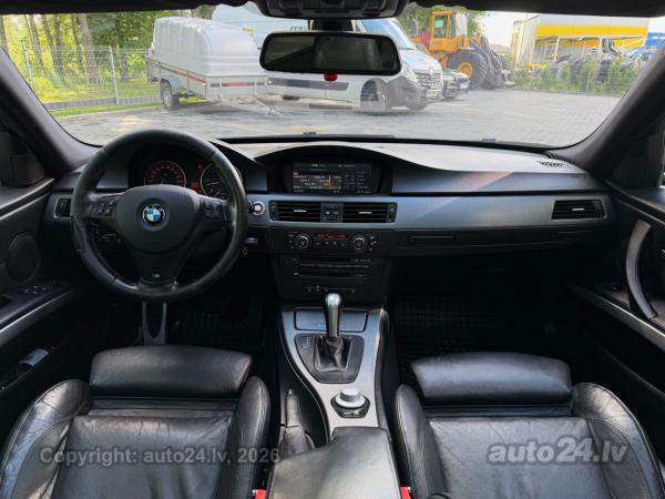 Melns BMW 3 Series 2006 Tartu, ar dzinēja tilpumu 3.00 L un nobraukumu 0 tūkst. km par 4899 €, foto 7 vietnē AUTOMOTO.COM.LV