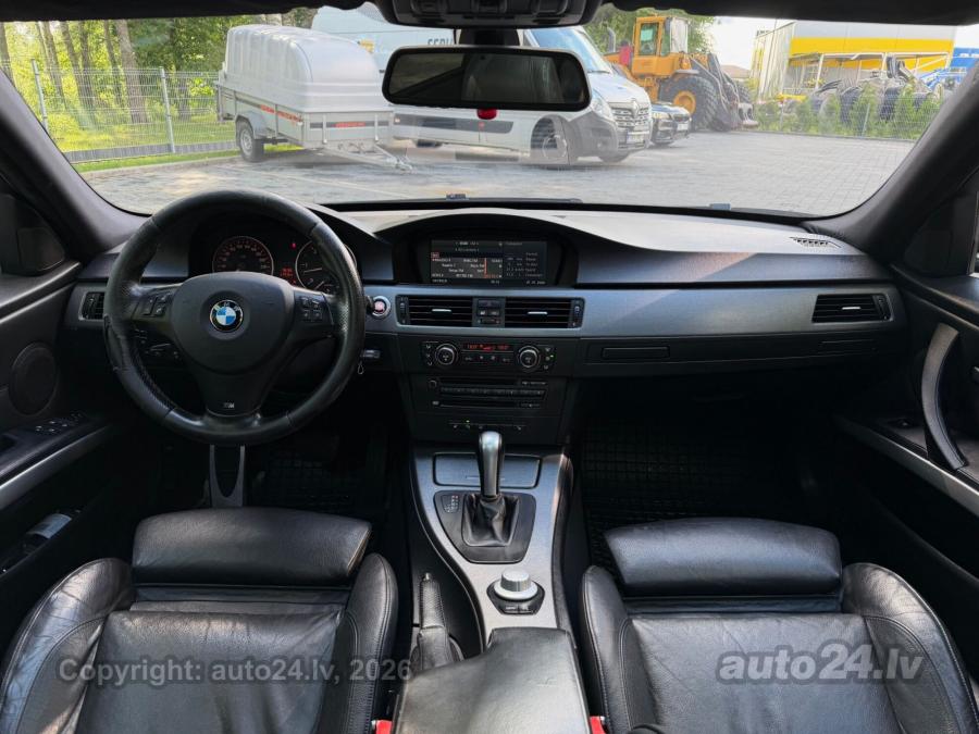 Melns BMW 3 Series 2006 Tartu, ar dzinēja tilpumu 3.00 L un nobraukumu 0 tūkst. km par 4899 €, foto 8 vietnē AUTOMOTO.COM.LV